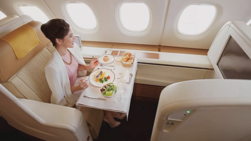 Update Harga Tiket Pesawat First Class dan Fasilitasnya di Tahun 2025 ...