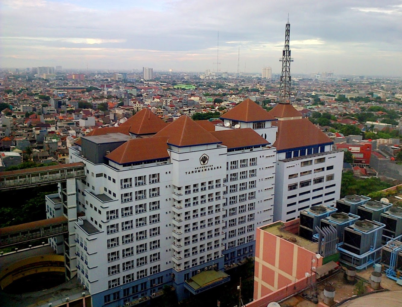 Biaya Kuliah UNTAR (Universitas Tarumanagara) TA 2023/2024 | Harga.web.id