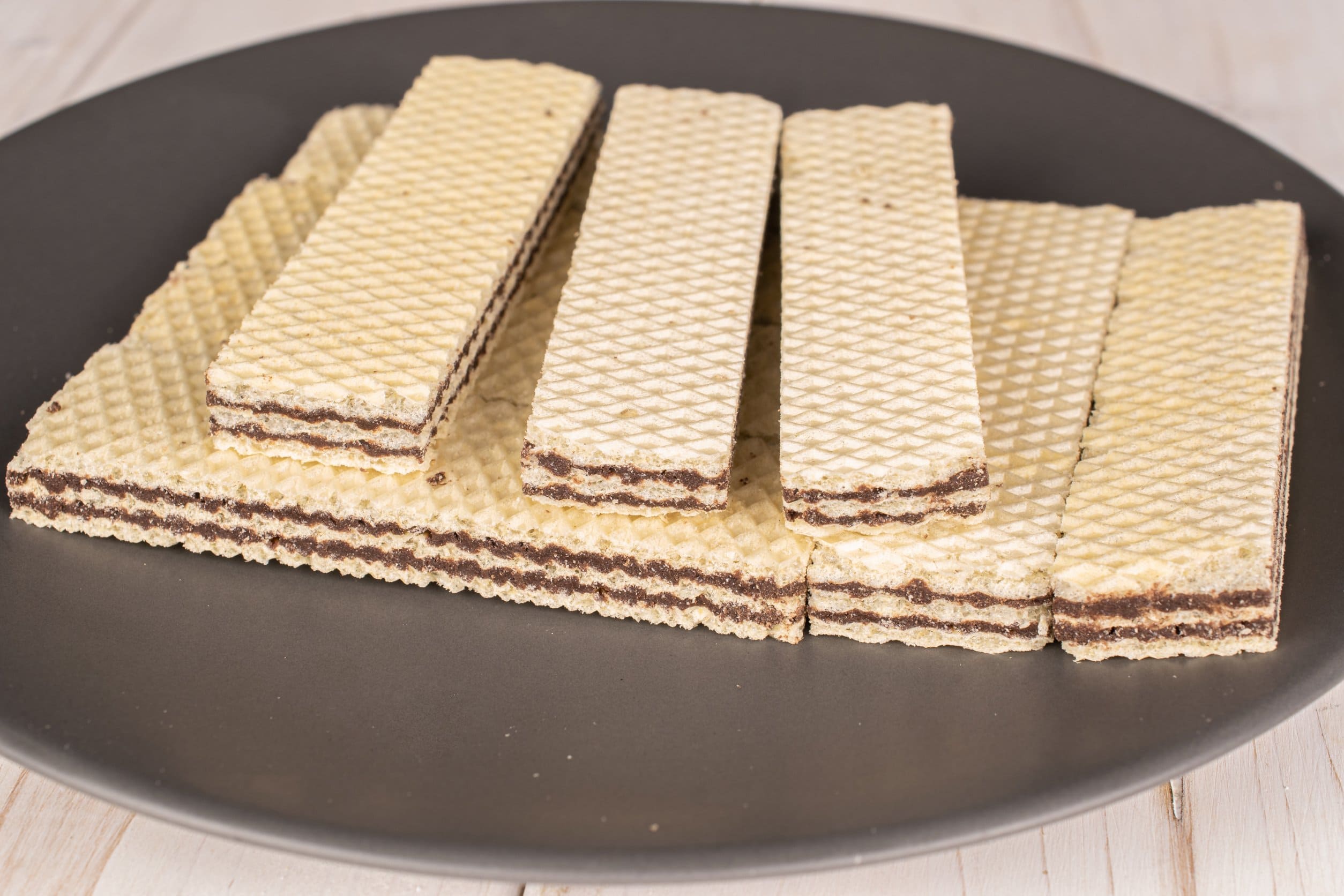 Info Terbaru Harga Biskuit dan Wafer Kemasan Kaleng | Harga.web.id